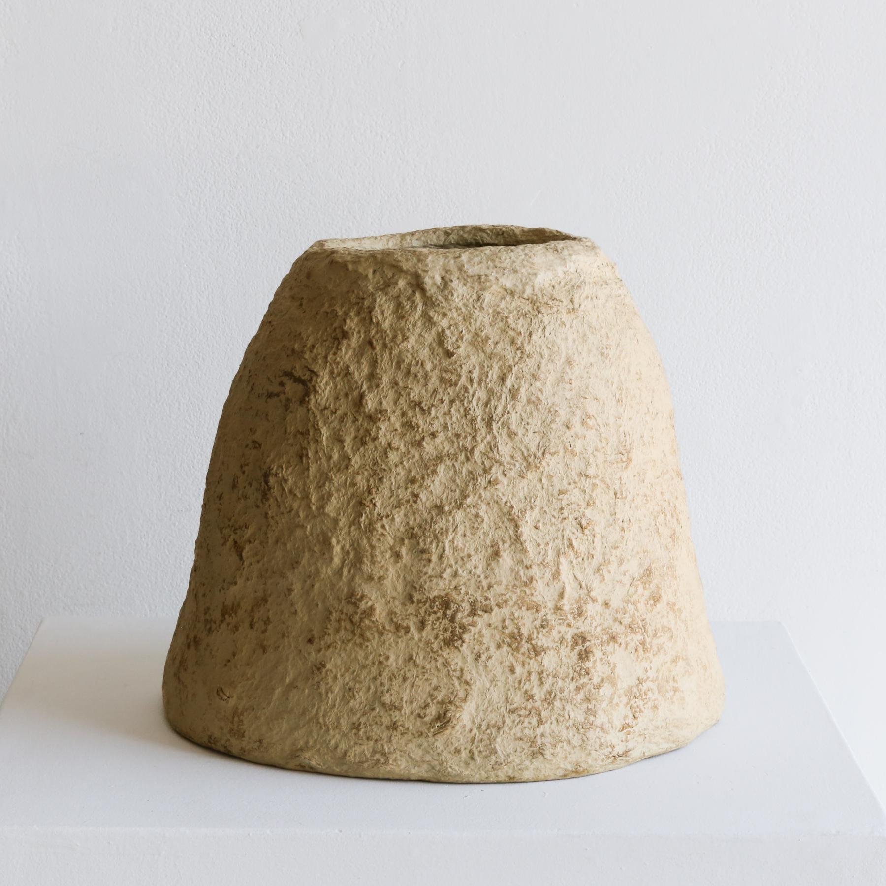 Accessories - Mud Pot Medium | exhibit art gallery